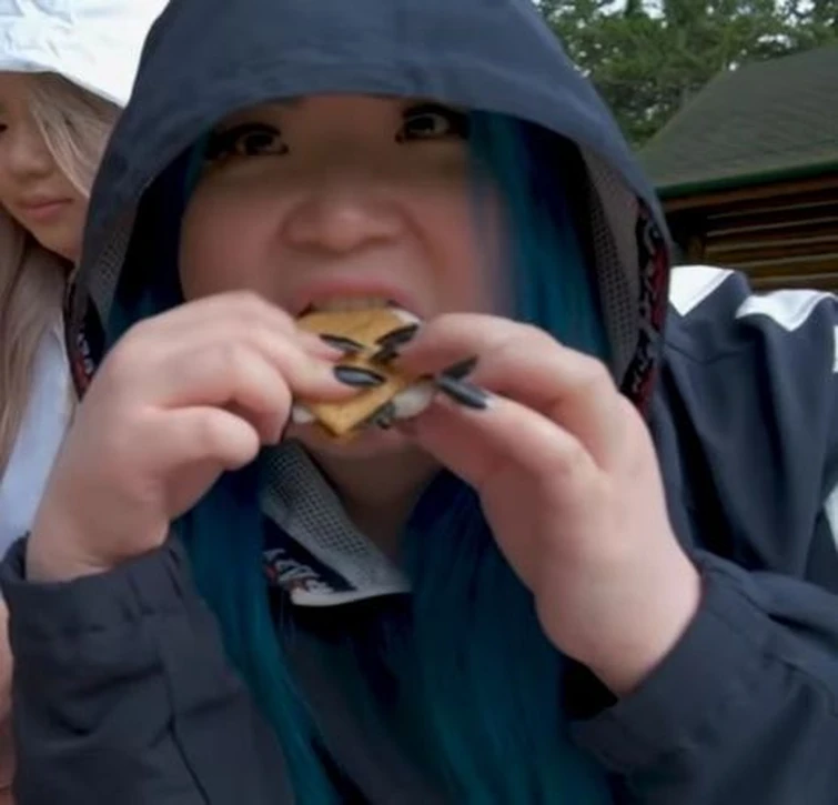 Pics of The Krew eating/making food | Fandom