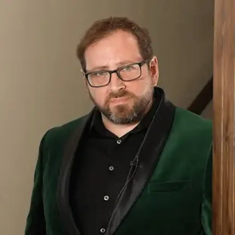 You're stuck in an elevator with Scott Cawthon and you can ask him 3 questions about the lore ...