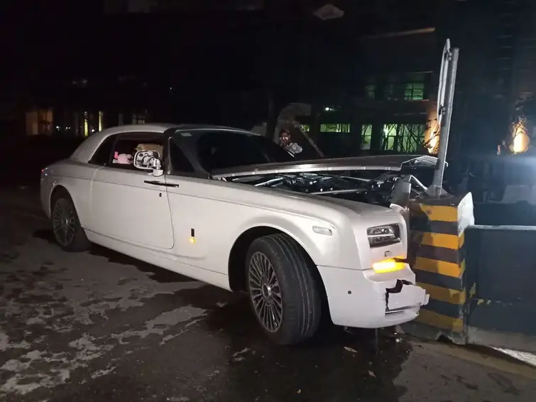 What happened to entity 6??? | Fandom