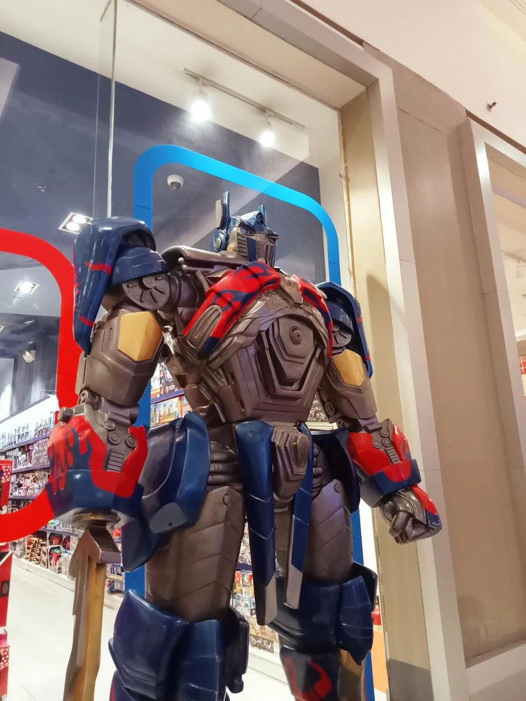 I went to SM (from phillipines) and there is a lot of transformers ...