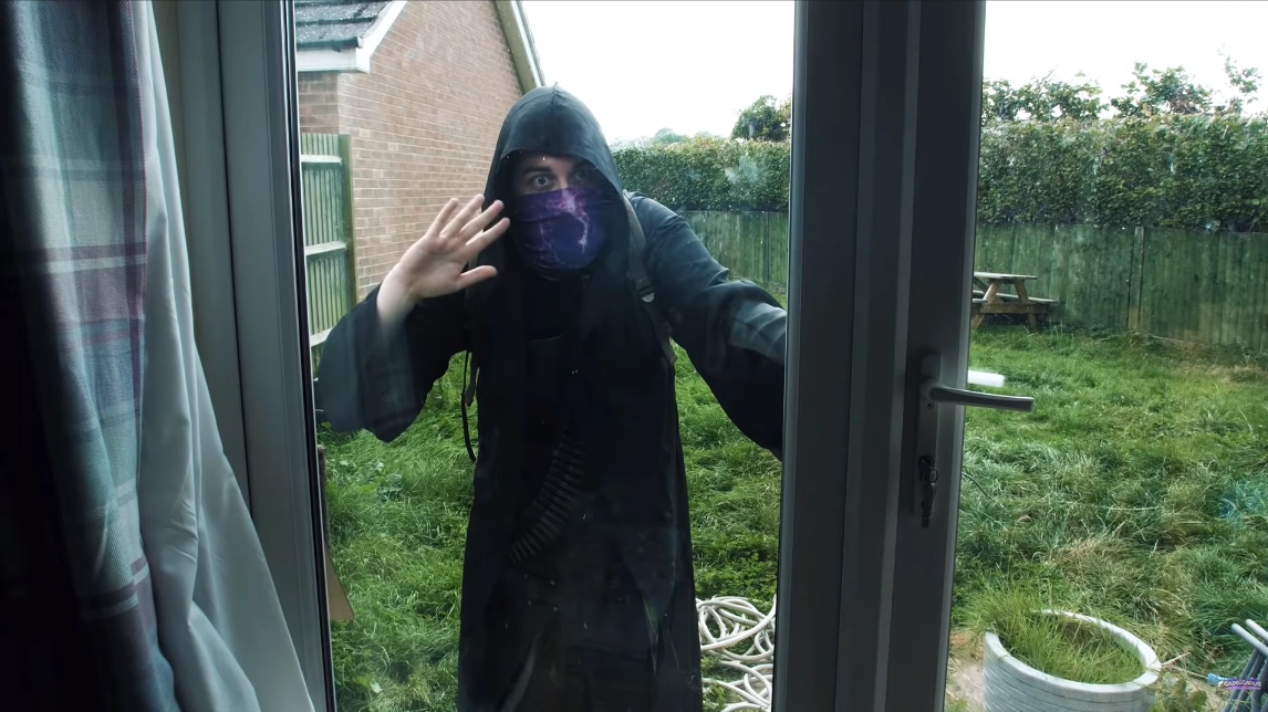 Door-to-Door Salesman | Caddicarus Wiki | Fandom