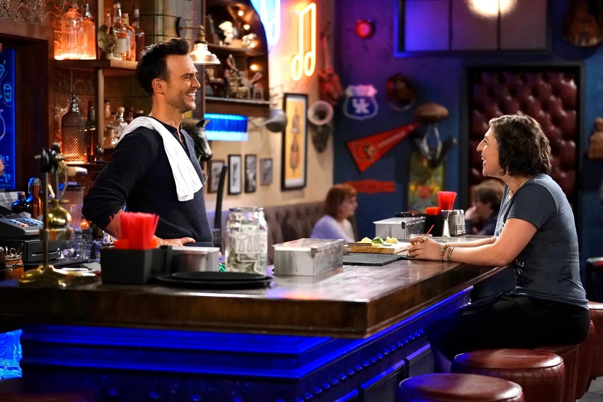 Max-Kat | Call Me Kat Wiki | Fandom