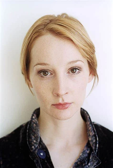 Emma Lowndes | Call the Midwife Wiki | Fandom