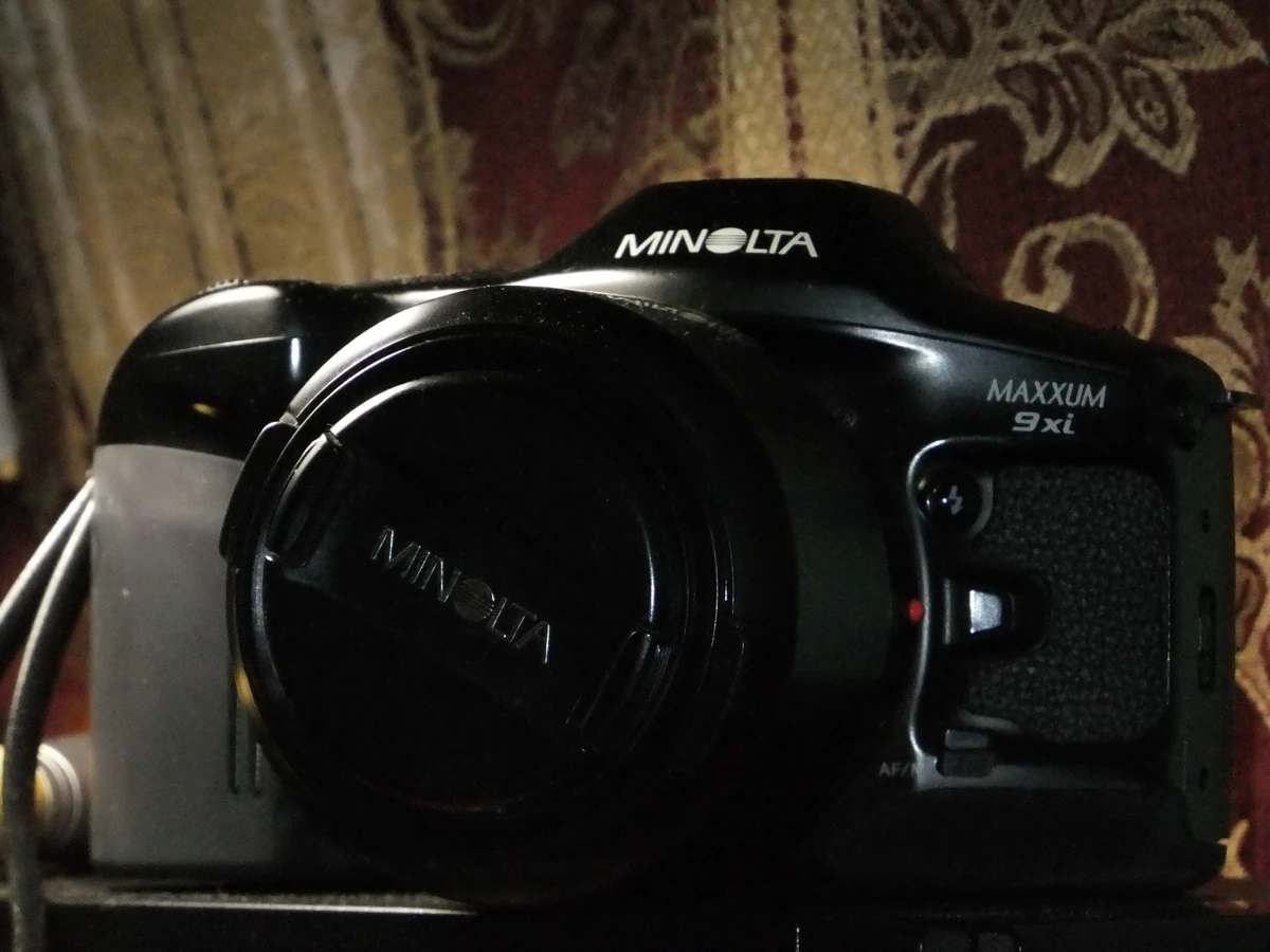 Minolta Dynax 9xi | Camerapedia | Fandom