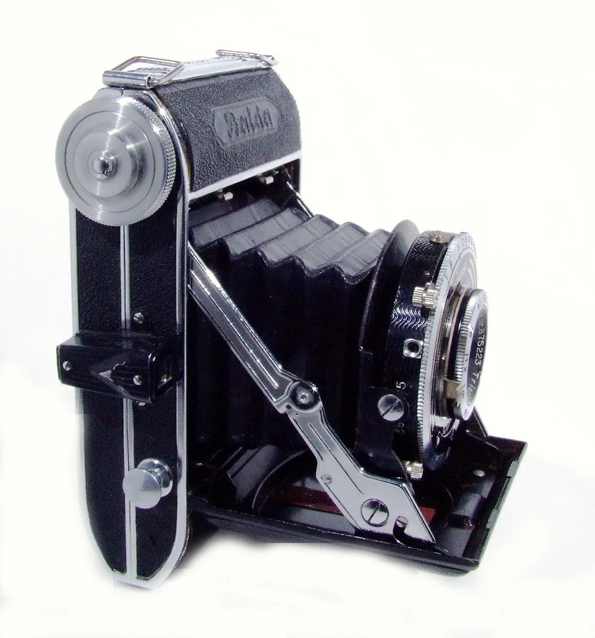 Baldax | Camerapedia | Fandom