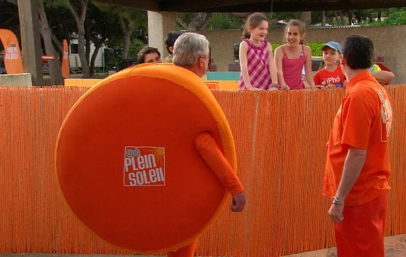 La grande invasion | Wiki Camping Paradis | Fandom