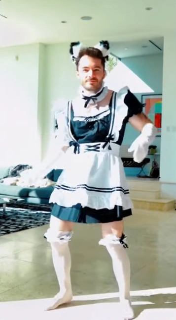 CapMaid Outfit | CaptainSparklez Wiki | Fandom