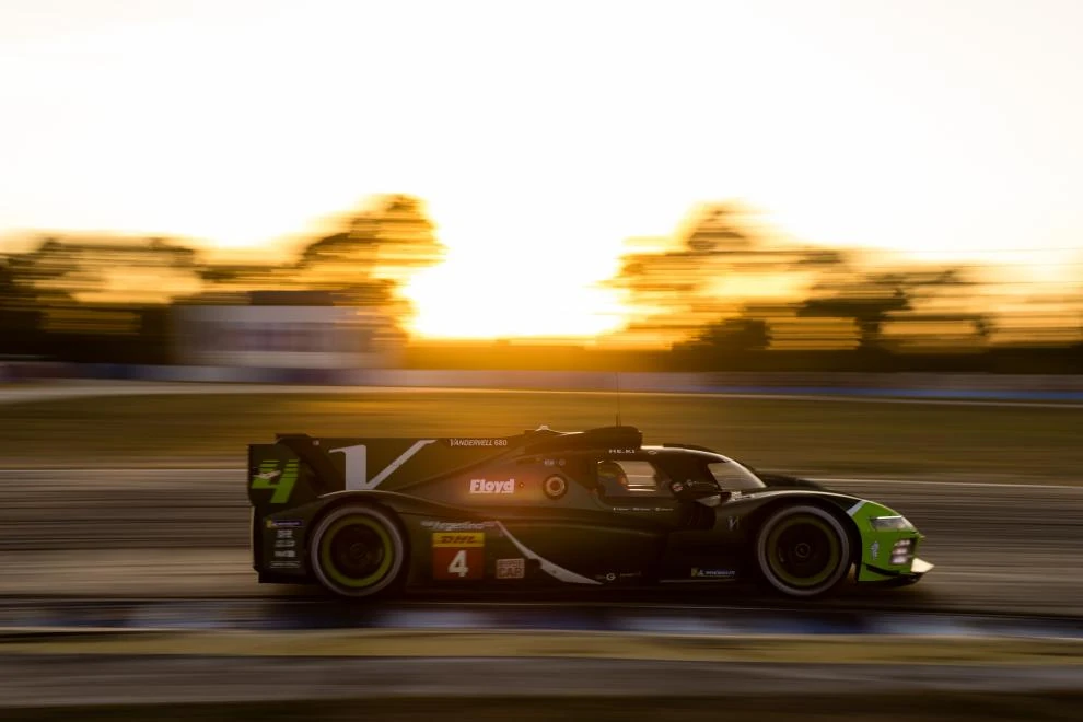 Vanwall Vandervell 680 No4 - Floyd Vanwall Racing Team | Car racing ...