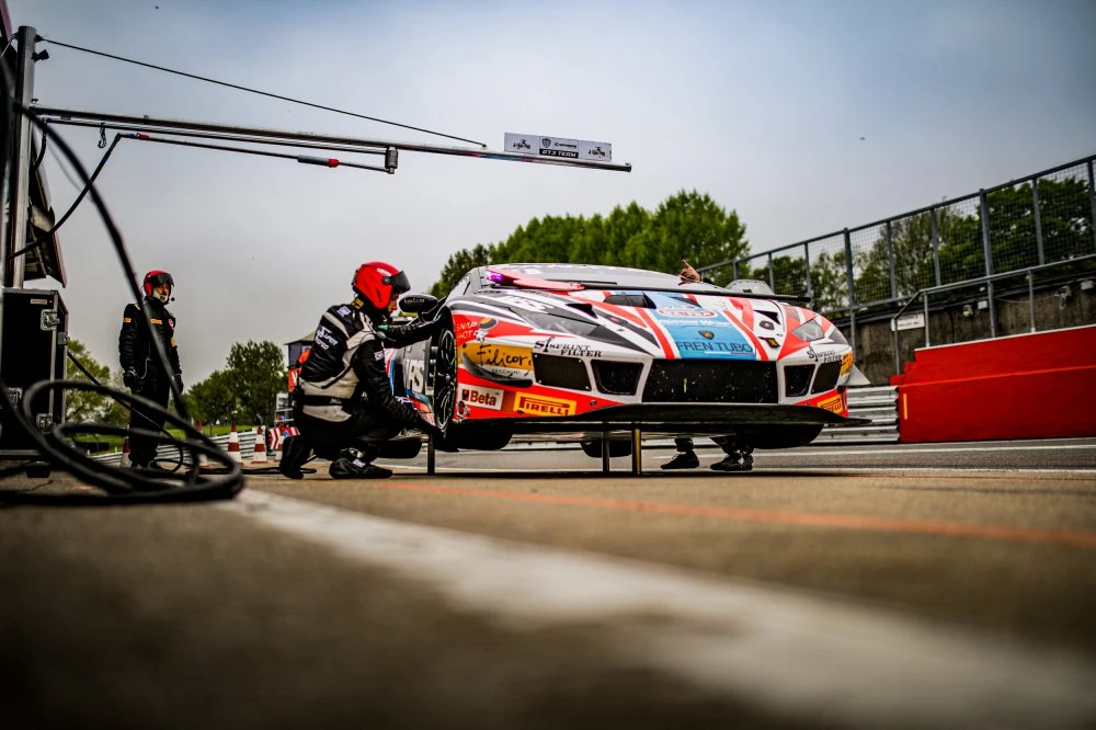 Lamborghini Huracan GT3 Evo No18 - GSM AB1 GT3 Team | Car racing world ...