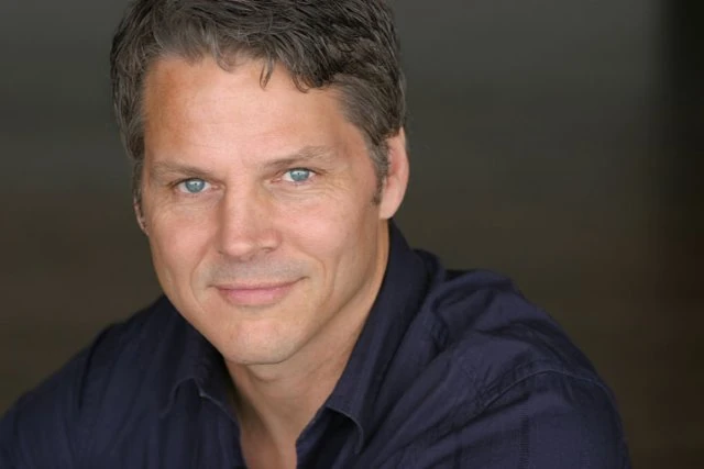 Category:Michael Reilly Burke | CardGuide Wiki | Fandom