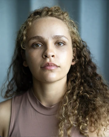 Iola Evans | Carnival Row Wiki | Fandom