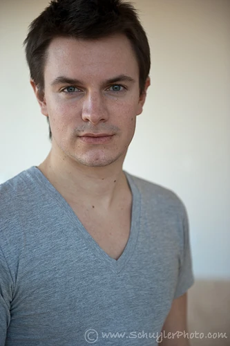 Gabriel Delaney | Čarodějky - Další generace Wiki | Fandom