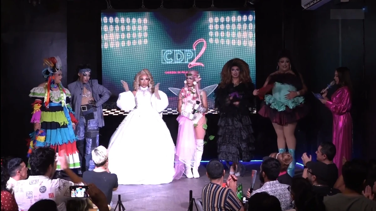 Carrera de Pelucas Challenges/Makeover Challenge | Carrera de Pelucas ...