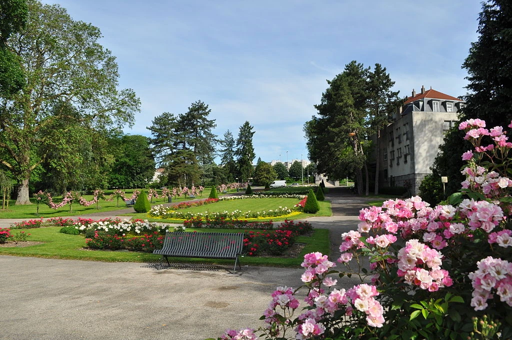 Quincentennial Park | Country Wiki | Fandom