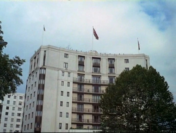 Londonian Hotel | Dynasty Wiki | Fandom
