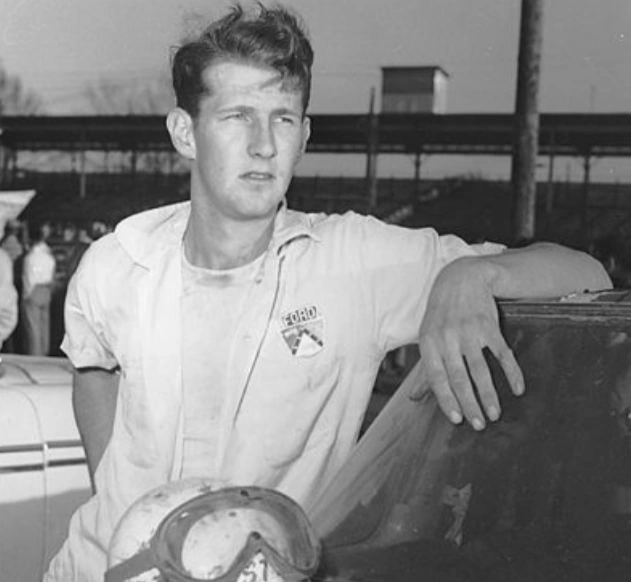 Neil Castles | Cars 4: The Racewellski Ride Wiki | Fandom