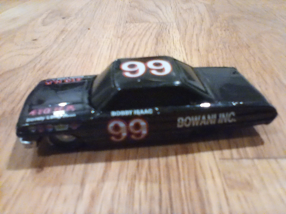 Bobby Isaac | Cars 4: The Racewellski Ride Wiki | Fandom