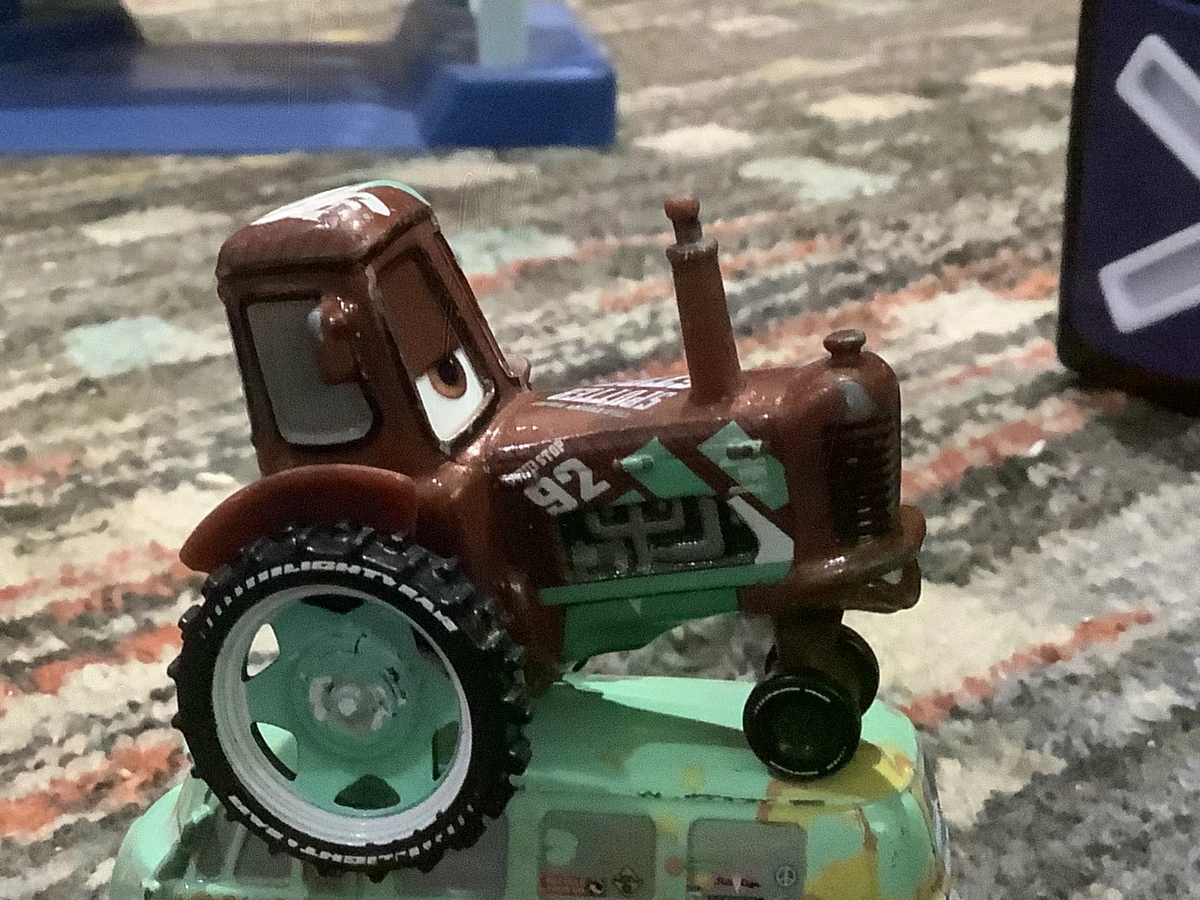 Tractor Tracker | Cars Random Wiki | Fandom