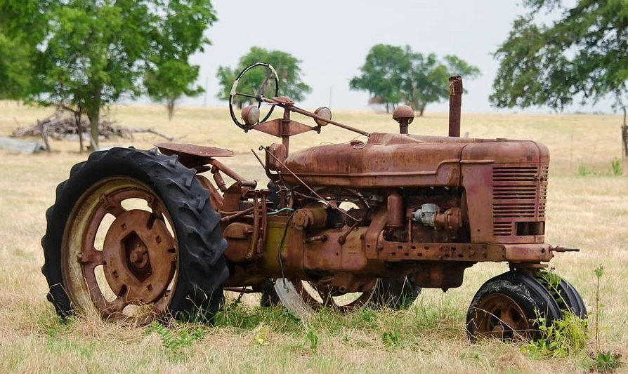 Tracktor | Cars species Wikia | Fandom