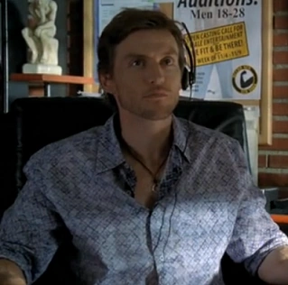 Lloyd Saunders | Castle Wiki | Fandom