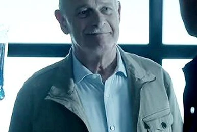 Patrick Heusinger Bones