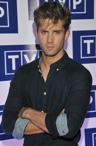 Aleksy Komorowski | Holby Wiki - Casualty and Holby City | Fandom