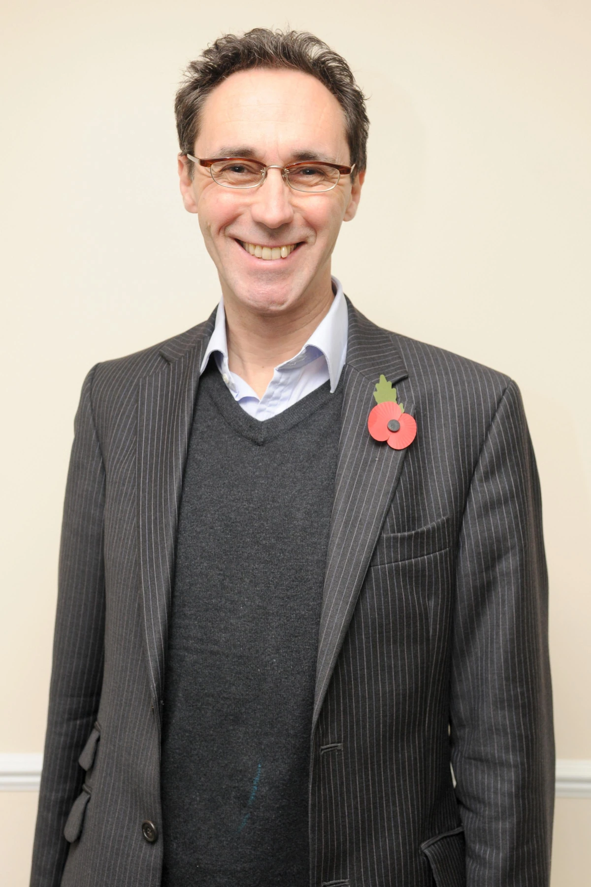 Guy Henry | Holby Wiki - Casualty and Holby City | Fandom