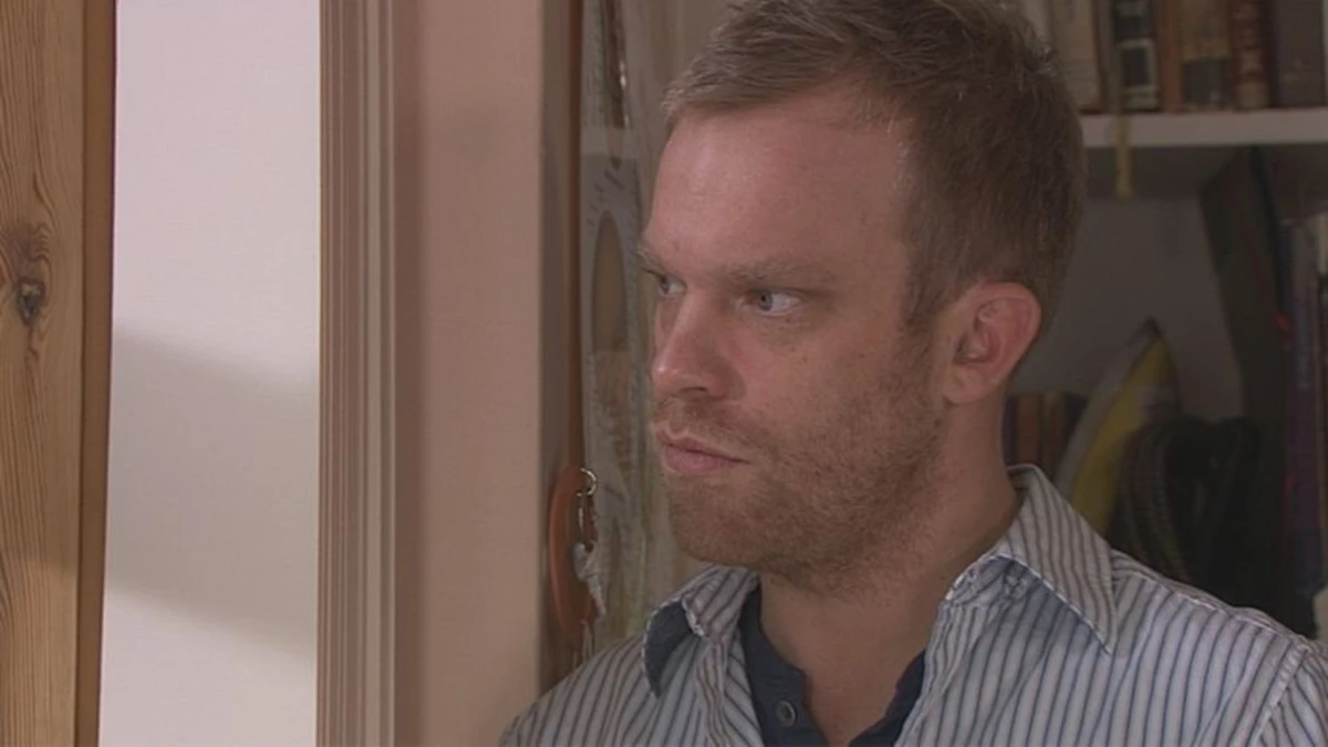 Dylan Keogh/Gallery | Holby Wiki - Casualty and Holby City | Fandom