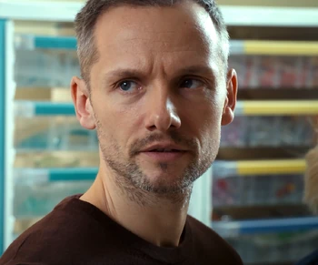 Evan Crowhurst | Holby Wiki - Casualty and Holby City | Fandom