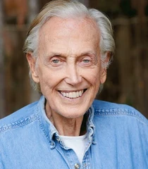 Myron Natwick | Cats and Dogs Wiki | Fandom