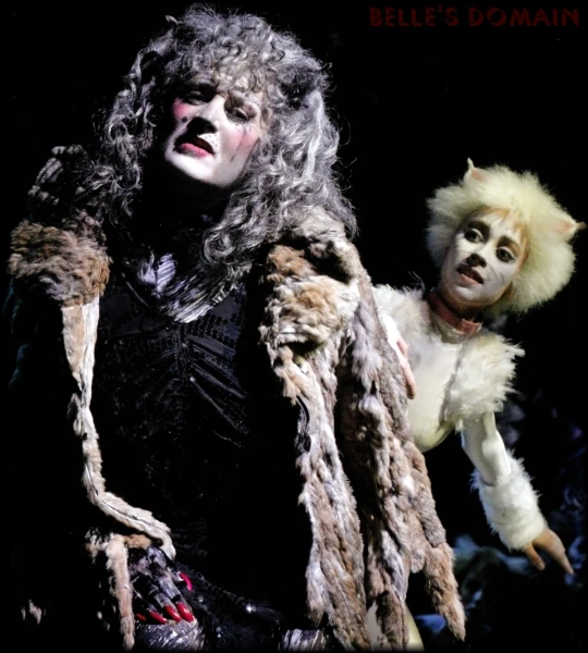 Memory/Dutch | 'Cats' Musical Wiki | Fandom