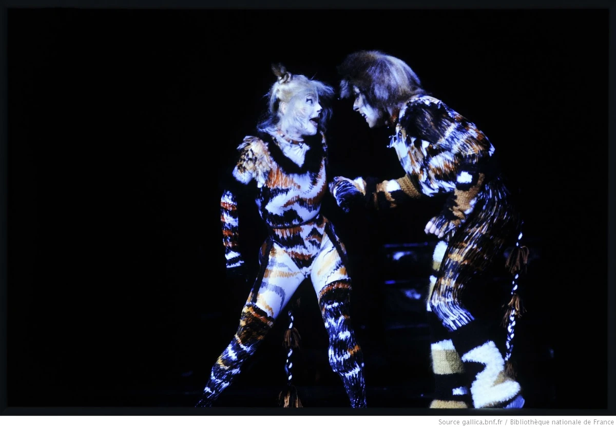 Mungojerrie and Rumpleteazer/French | 'Cats' Musical Wiki | Fandom