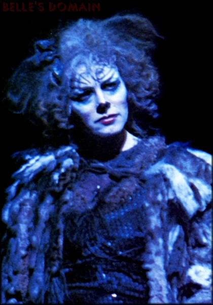 Angela Richards | 'Cats' Musical Wiki | Fandom