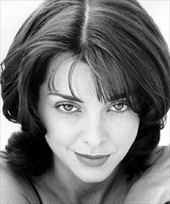 Lisa Mayer | 'Cats' Musical Wiki | Fandom