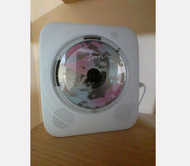 Okay I'm obsessed with my new CD player | Fandom