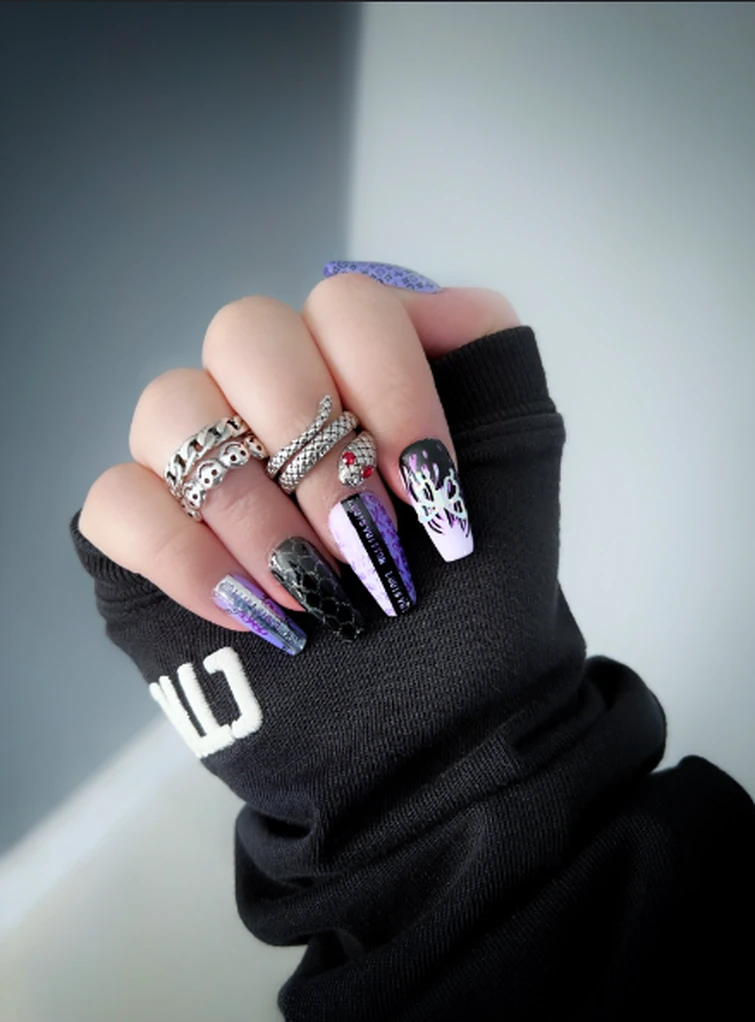 Random pictures of Funneh's nails | Fandom