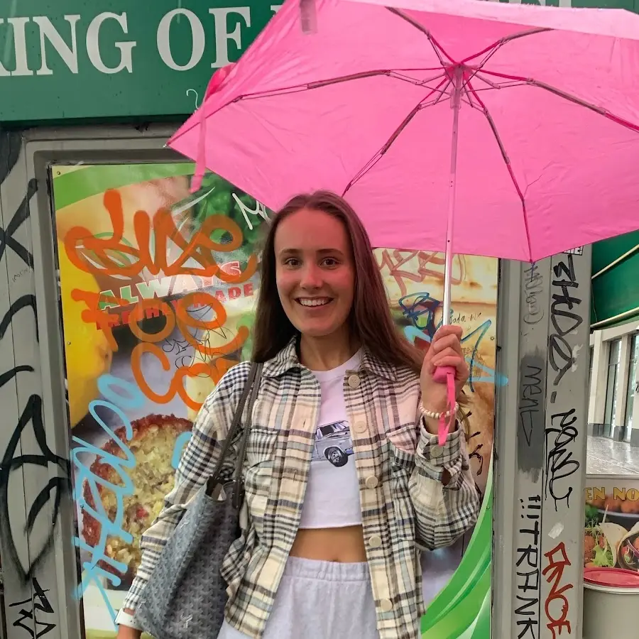 Lucy Walshe | CBBC | Fandom