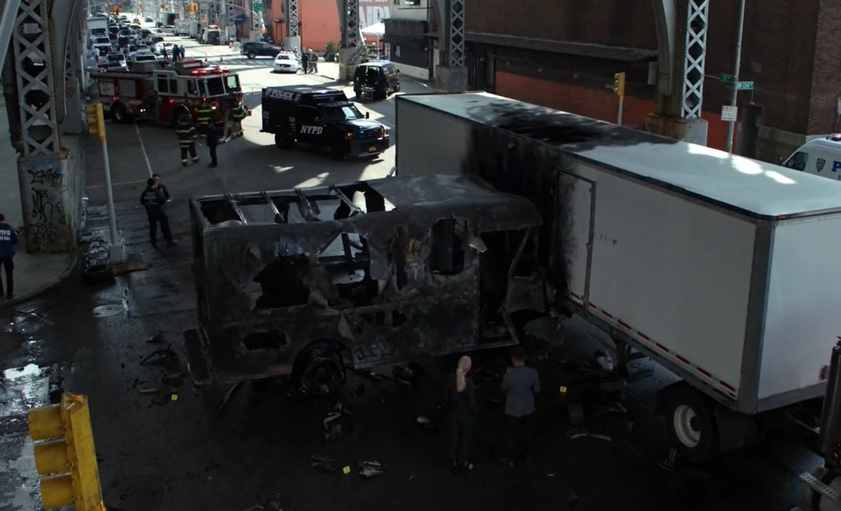 Red Light, Green Light | Elementary Wiki | Fandom