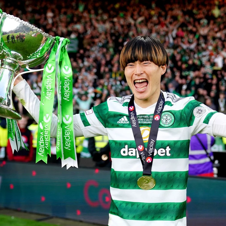 Little kids when Ronaldo scores 10 goals a season in the camel league ...