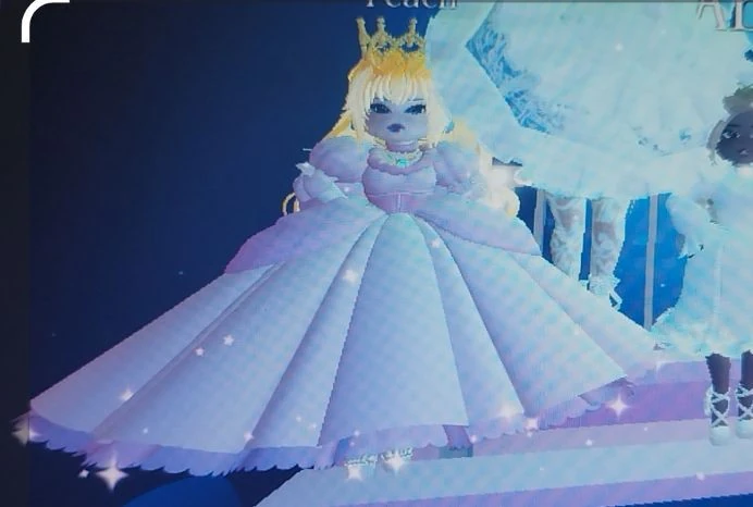 CAN SOMEONE HELP ME TO FIND THIS SKIRT | Fandom