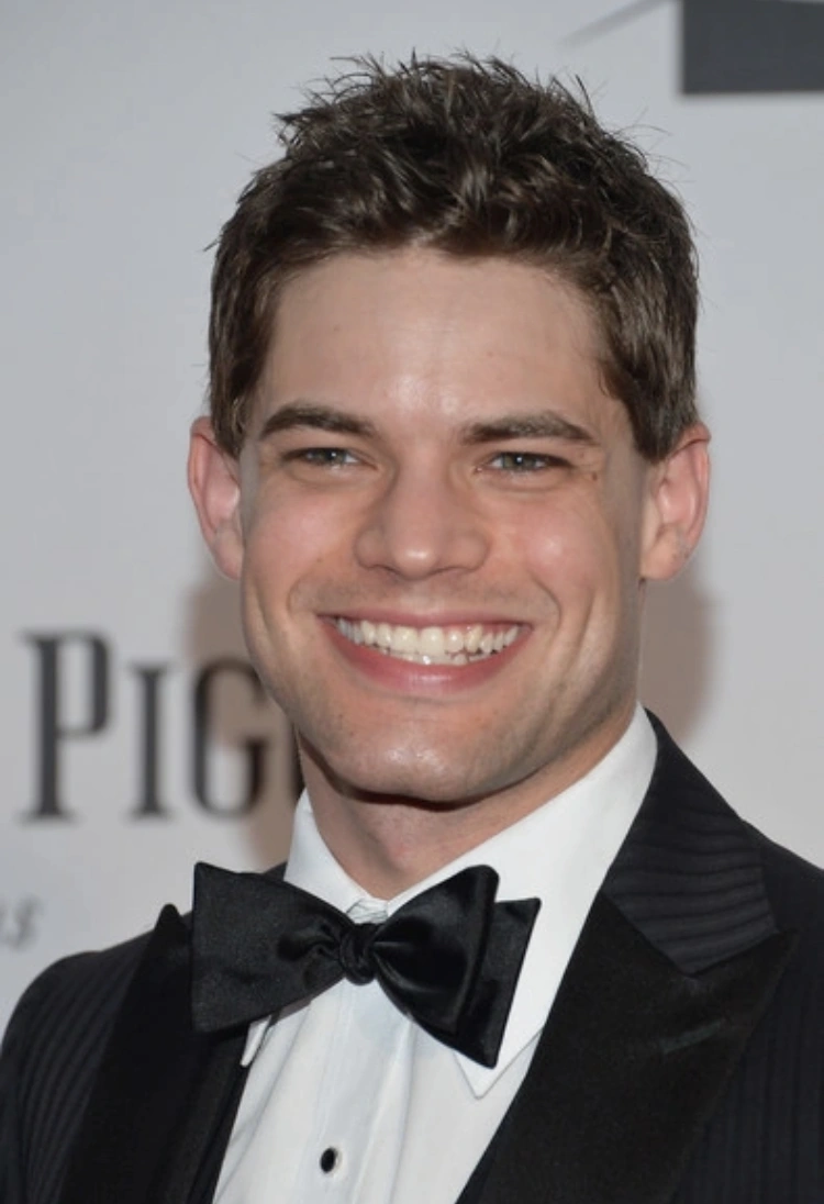 What do you guys think about Jeremy Jordan’s Performance as Winn Schott ...