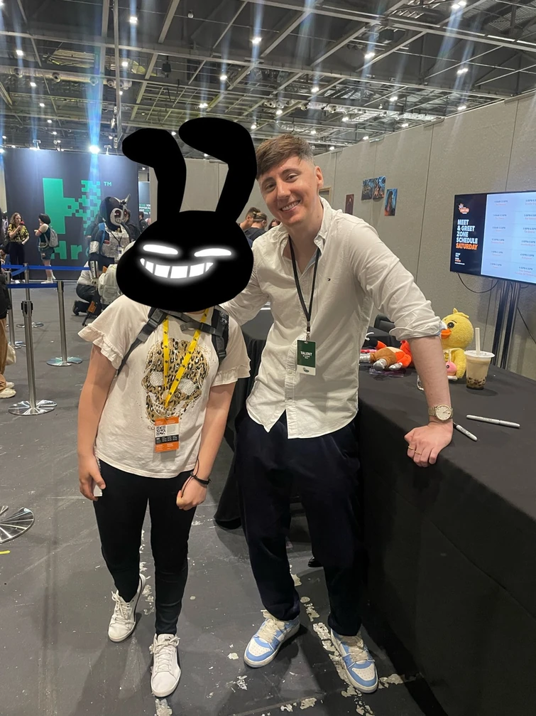 fnaf cosplays found at comic-con a while ago | Fandom