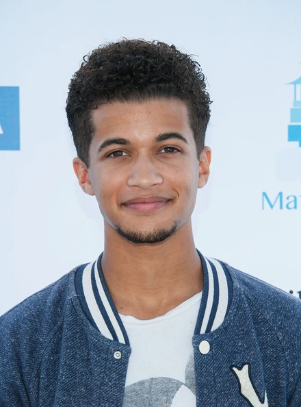 Louis Saunders | Cedar Falls Fanfiction Wikia | Fandom