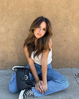 Mackenzie Ziegler | Celebrity Singers Wiki | Fandom