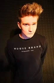 Doknes | Celebryci Wiki | Fandom