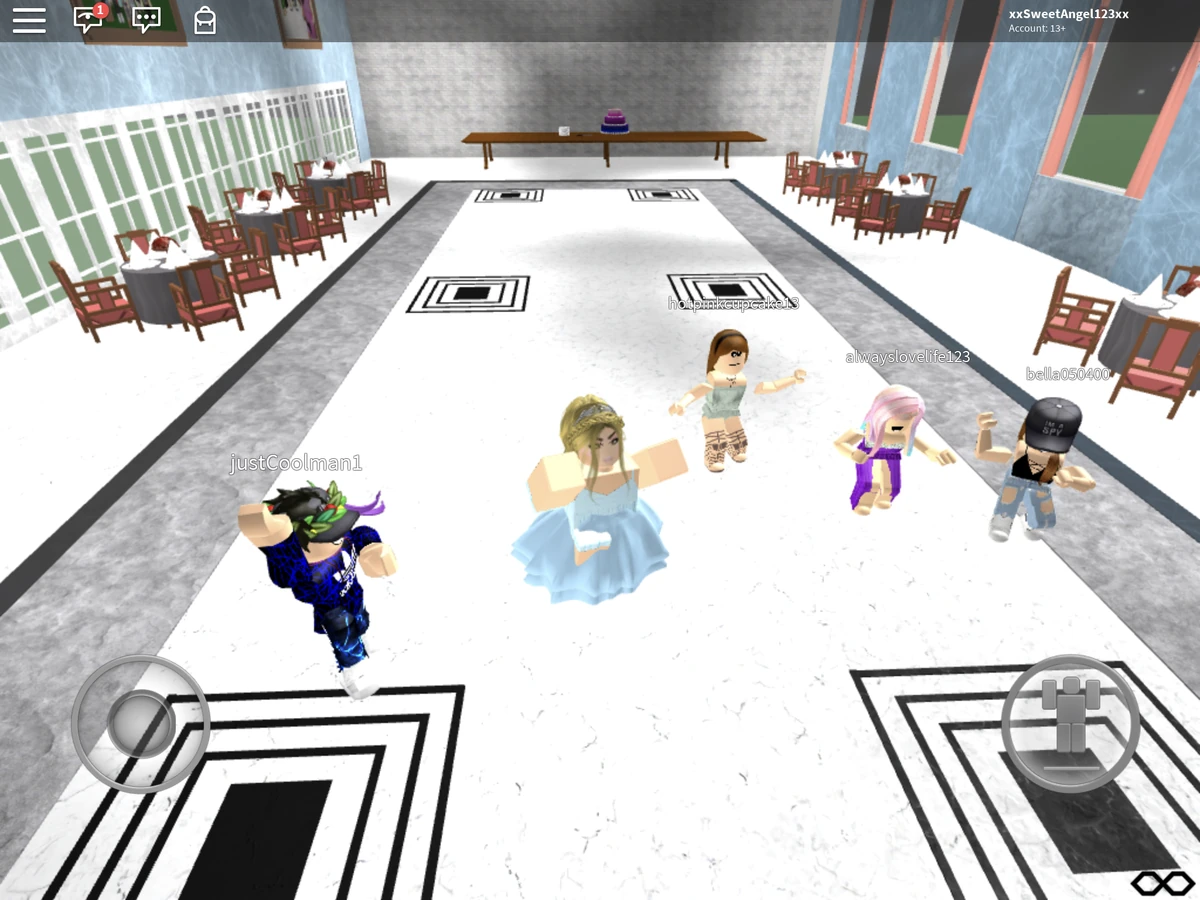 User blog:AngelPlaysRoblox/ROBLOX birthday party | Community Central ...