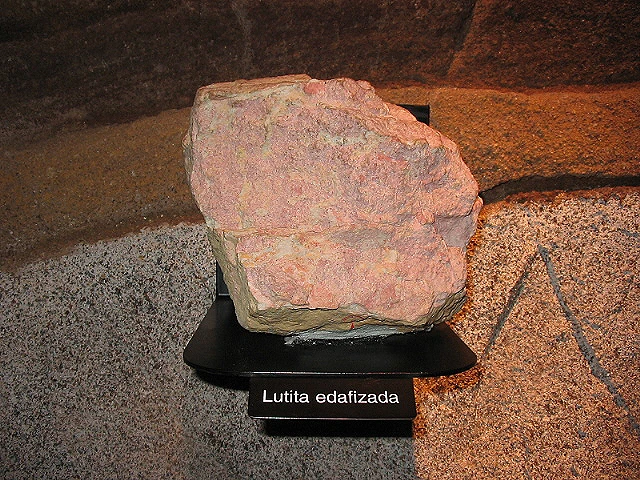 Lutita | Cerámica Wiki | Fandom