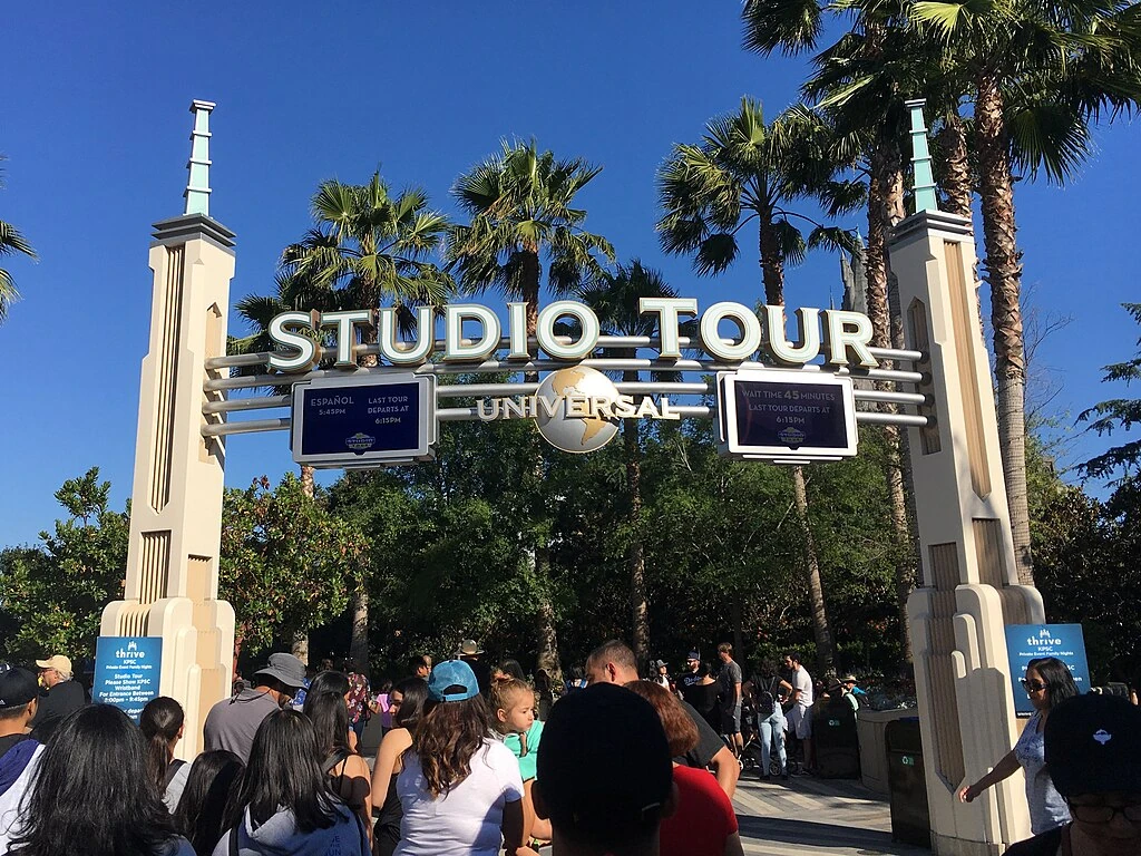 Studio Tour | Characters Media Wiki | Fandom