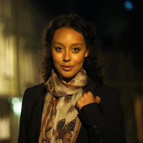 Phoebe Taylor | Characters of Fiction Wiki | Fandom