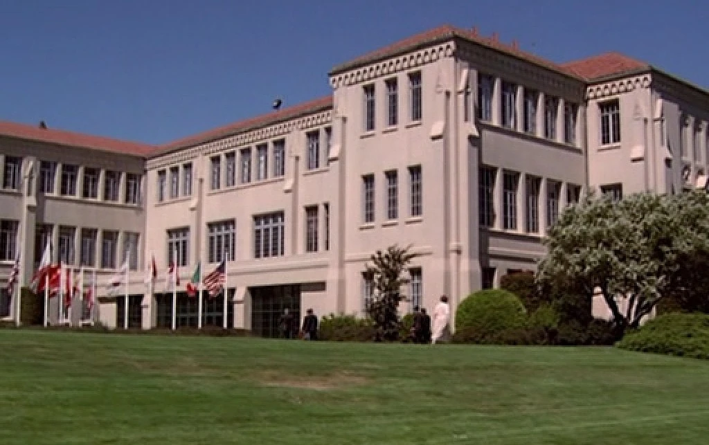 The Councilman's Office | The Charmed Legacy Wiki | Fandom